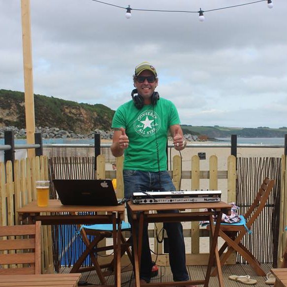 The Offbeat Bar – Saturday Sessions – Offbeat Bars